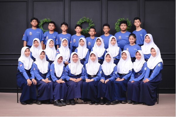 SUSUNAN PENGURUS OSIS SMP NEGERI 1 KANDEMAN MASA BAKTI 2023-2024